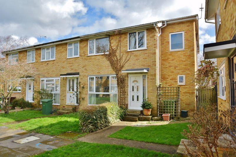 Hopton Road, Thame 4 bed terraced house - £375,000