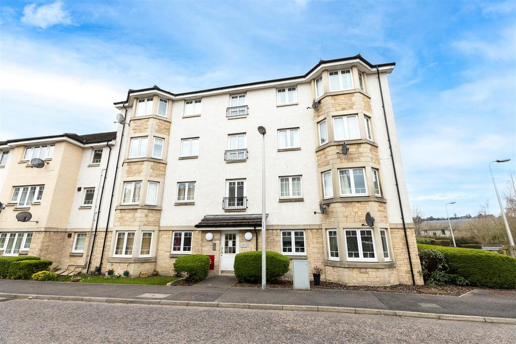 Collinson View, Perth 2 bed flat - £126,000