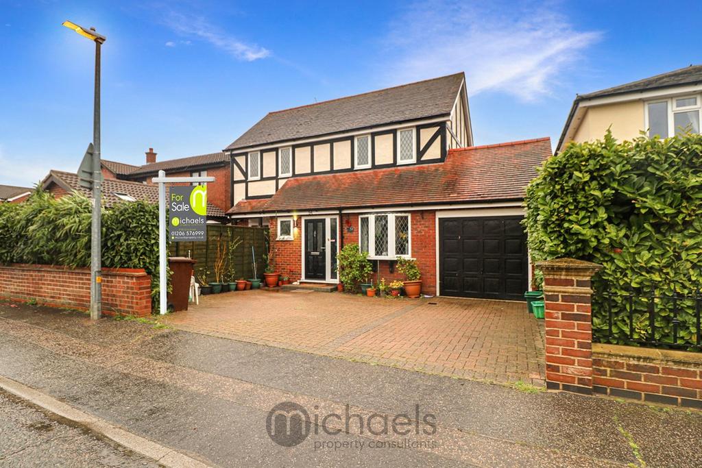 Wheatfield Road Stanway Colchester 4 Bed Detached House £475 000