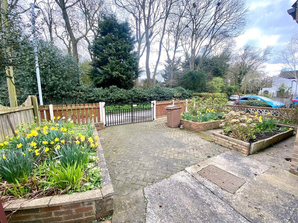 Church Lane, Sigglesthorne, Hull 3 bed house - £185,000