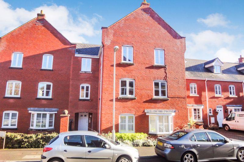 Medley Court, Exwick 2 bed apartment - £162,500