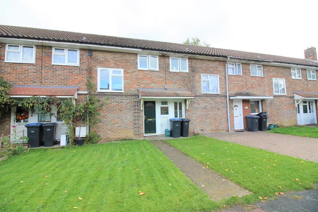 The Hides, Harlow CM20 2 bed terraced house - £300,000