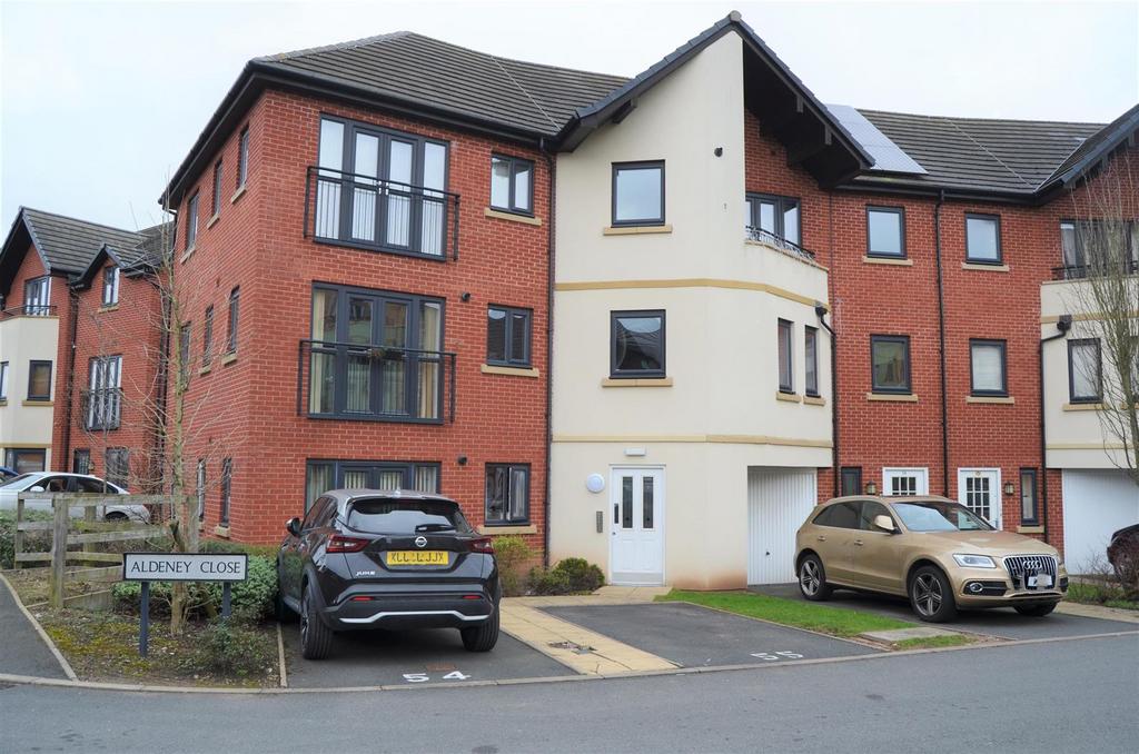Aldeney Close, Dudley, DY1 4AJ 1 bed flat - £650 pcm (£150 pw)