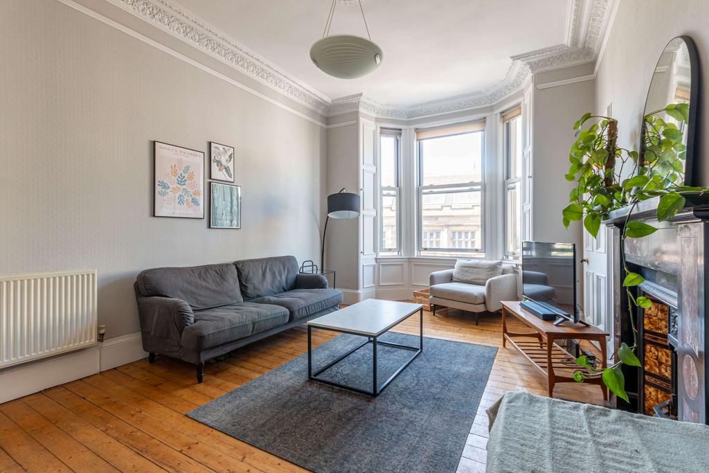 McDonald Road Edinburgh EH7 4LX... 1 bed flat - £1,150 pcm (£265 pw)