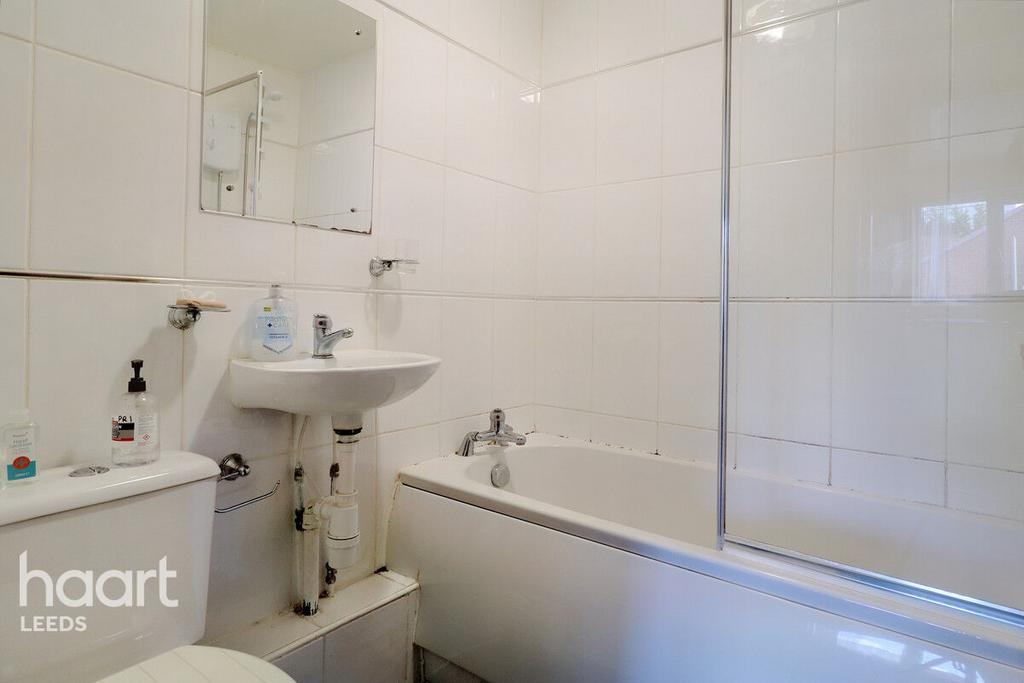 Lydgate, Leeds 1 bed apartment - £60,000