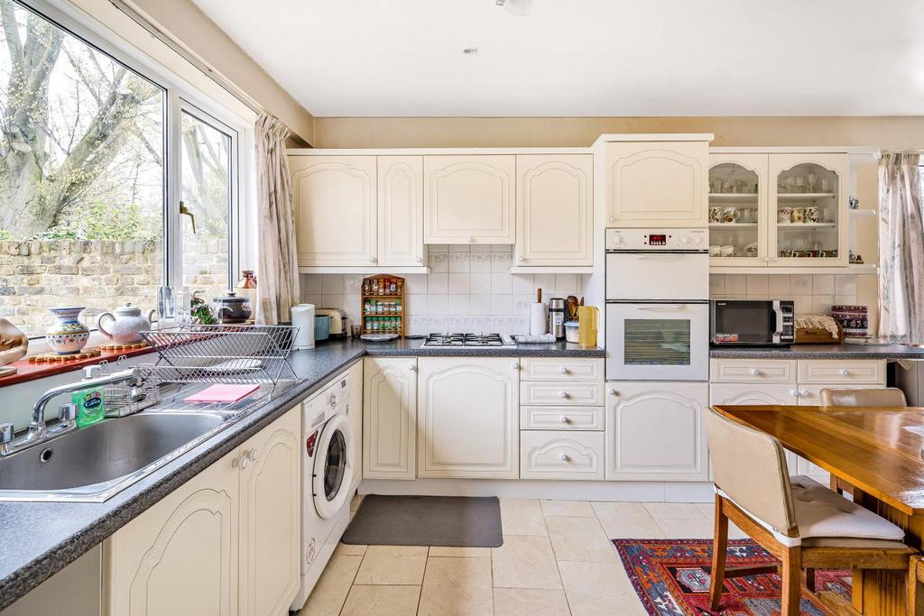 Sydenham Hill, Sydenham 4 bed end of terrace house for sale - £930,000