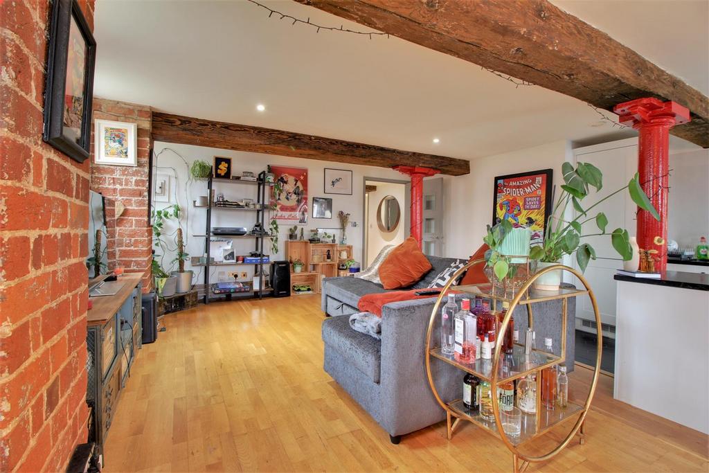 Albert Warehouse, The Docks, Gloucester 2 bed apartment - £230,000