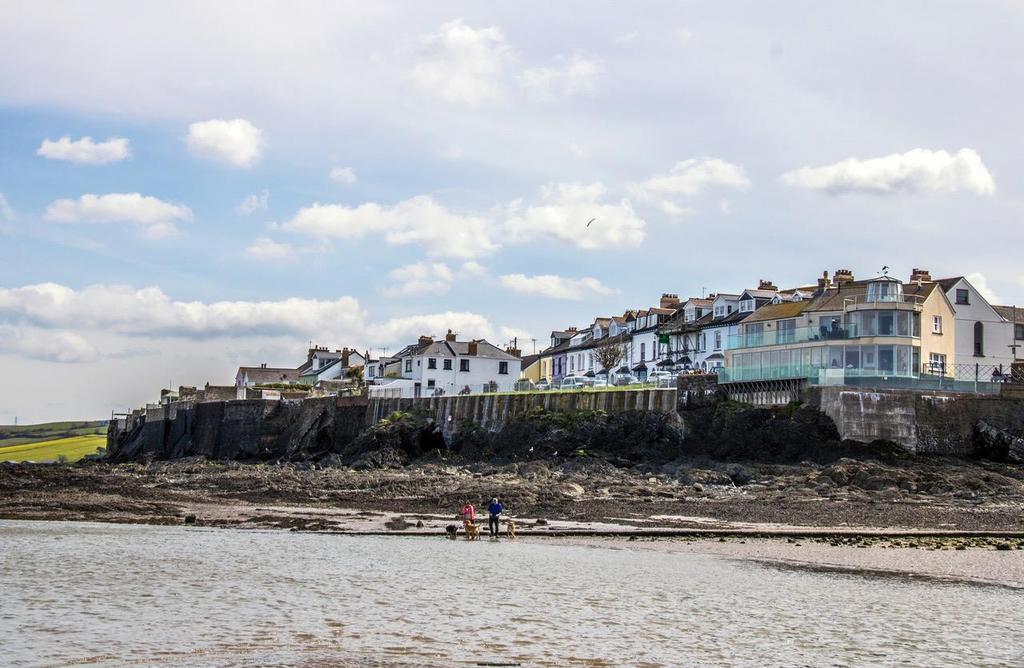 7 Hillcliff Terrace, Appledore 5 bed terraced house - £650,000
