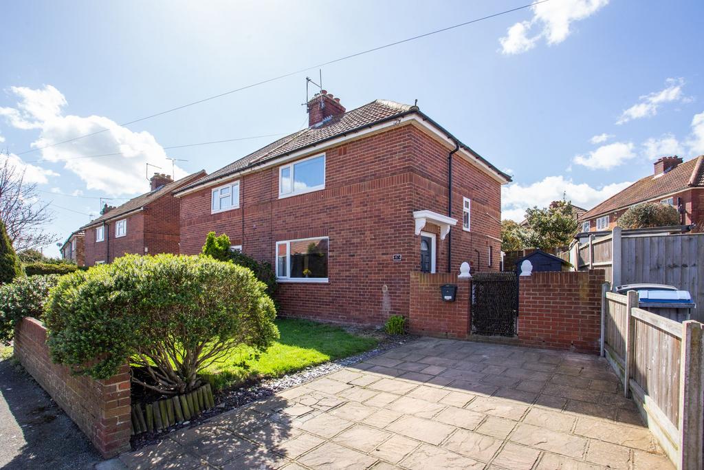Davis Avenue, Deal, CT14 2 bed semi-detached house - £275,000