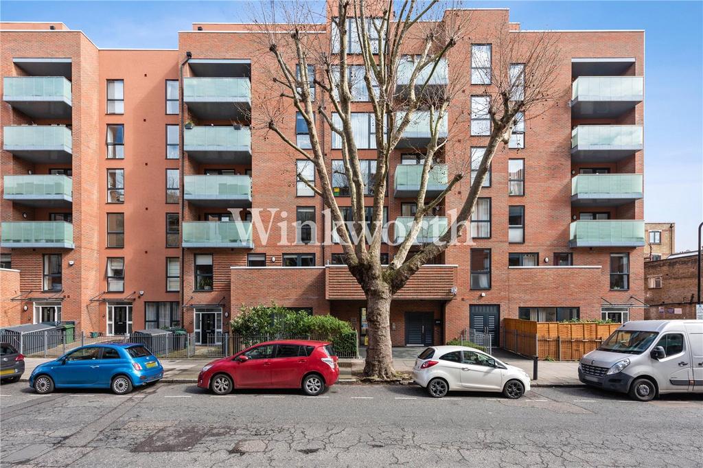 Butterfly Court, Lawrence Road... 2 bed apartment - £450,000