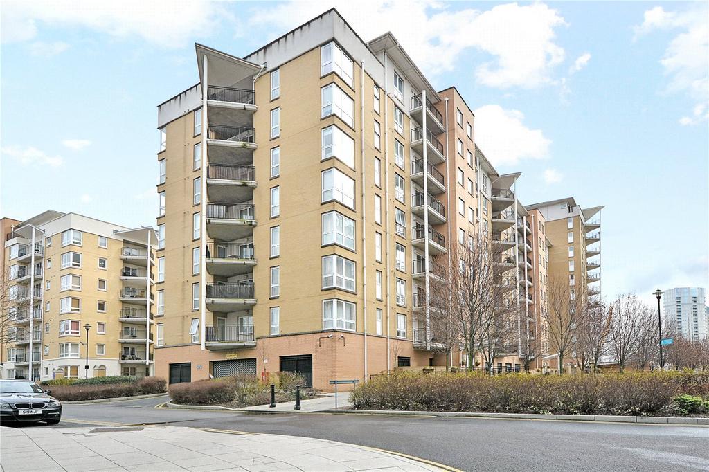Studley Court, 5 Prime Meridian Walk... 2 bed flat - £2,250 pcm (£519 pw)