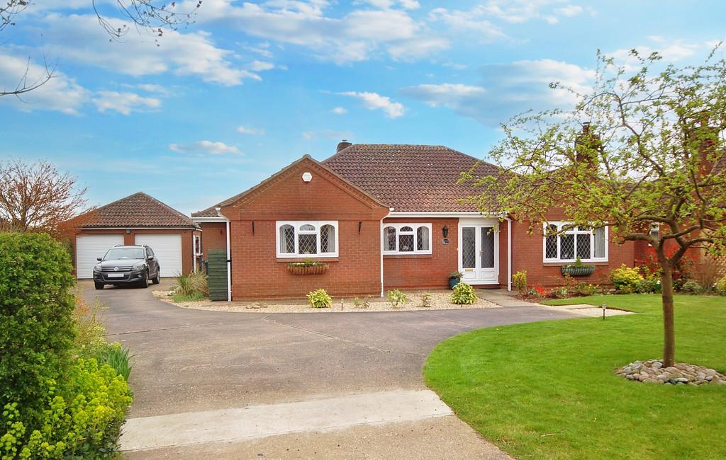 Station Road North Thoresby Dn36 5qs 3 Bed Detached Bungalow For Sale