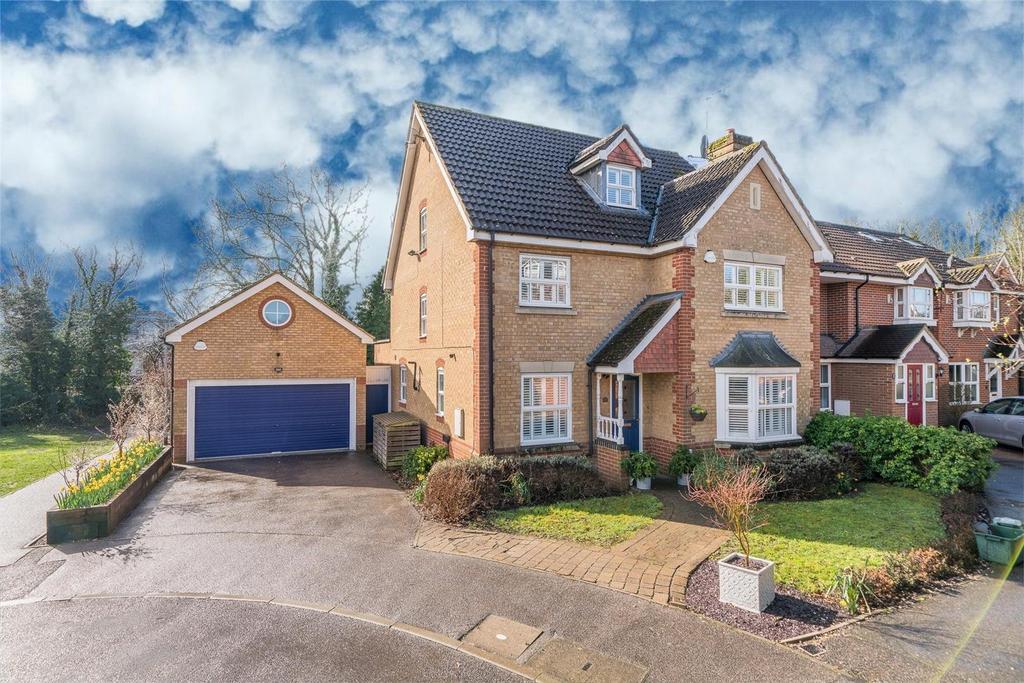 Longacres, St Albans 4 bed detached house - £1,295,000