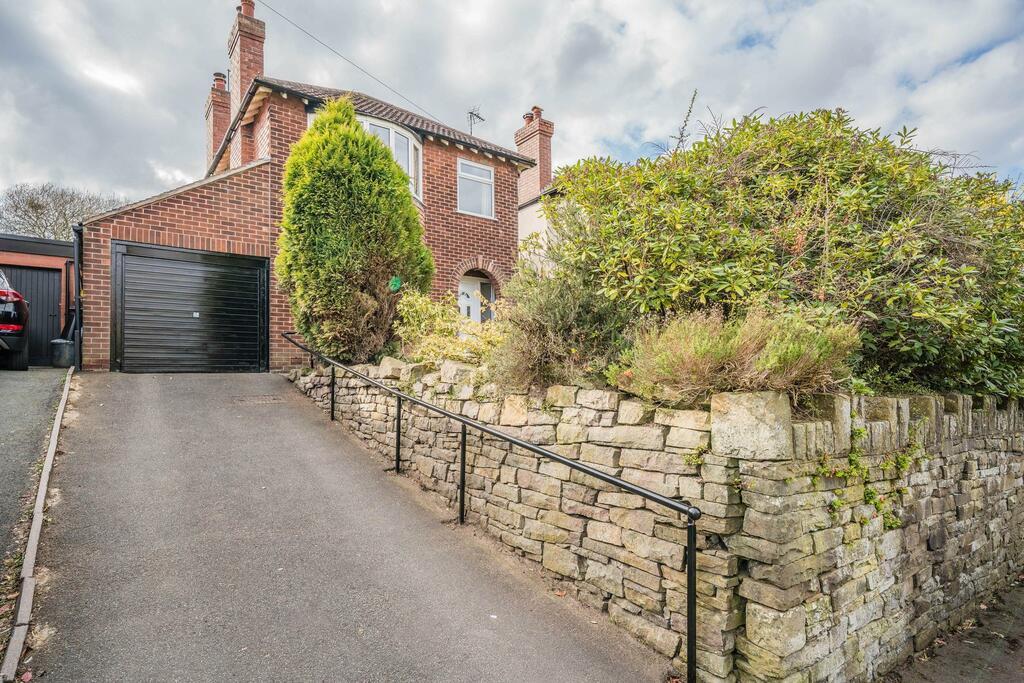 Gawsworth Road Macclesfield Sk11 8ue 3 Bed Detached House £369 950
