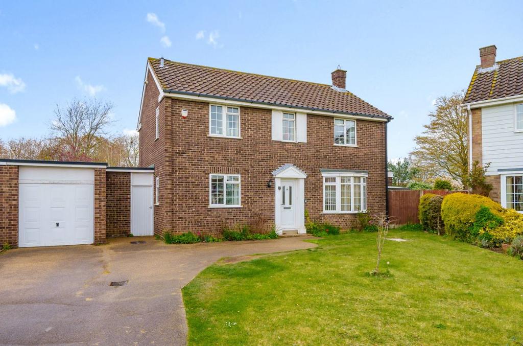 Honiton Way, Bedford 3 bed detached house - £450,000
