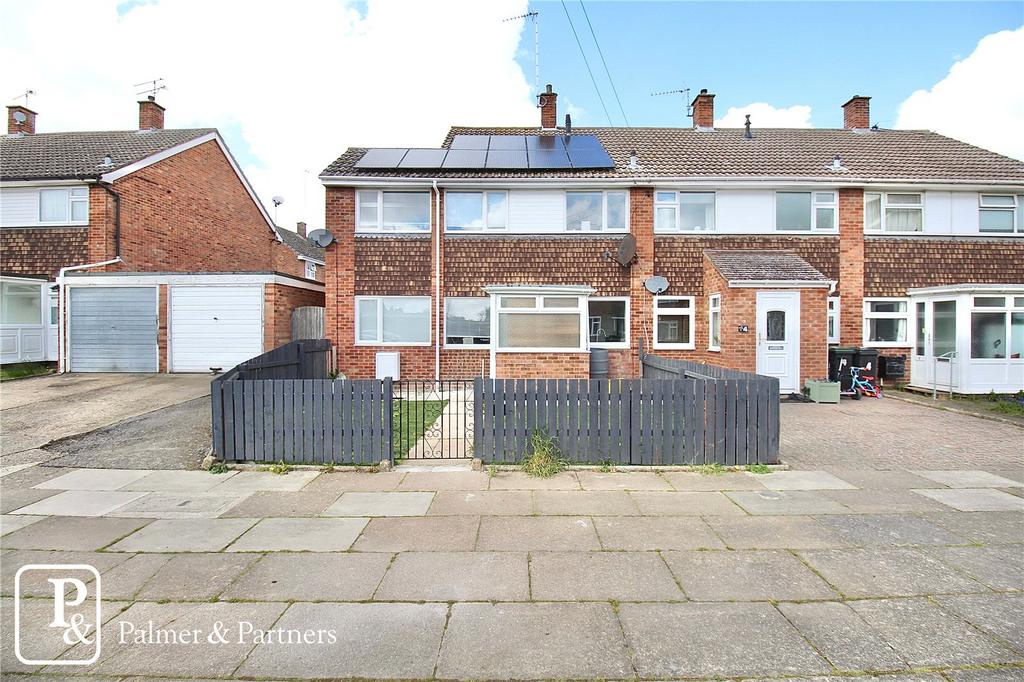 Walnut Tree Close, Bramford, Ipswich... 3 bed semi-detached house - £ ...