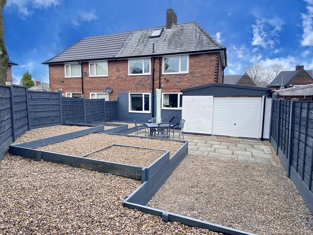 Shayfield Drive, Manchester 3 bed semi-detached house - £240,000
