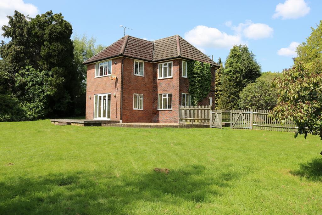 Orchard Way, Warninglid, RH17 3 bed house for sale - £850,000