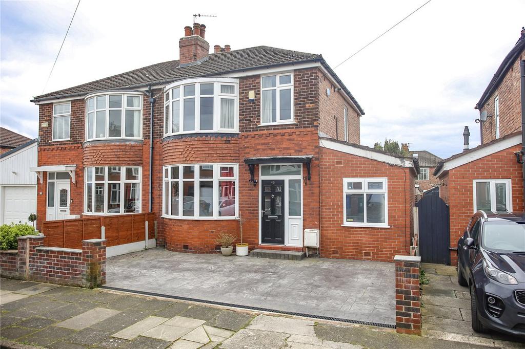 Fairholme Road, Heaton Norris... 3 bed semi-detached house - £445,000
