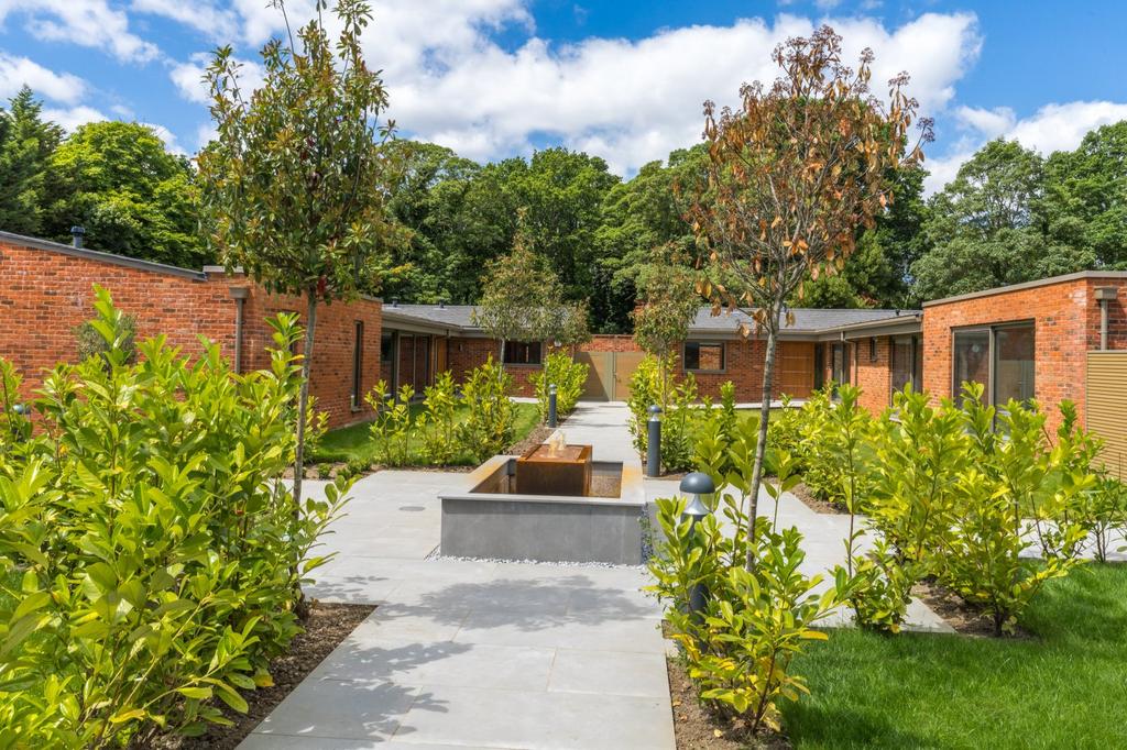 The Walled Garden, Cheapside Road... 3 bed bungalow - £1,750,000