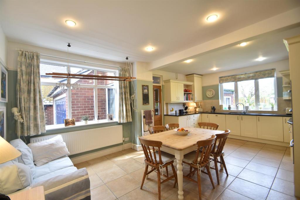 Highlea, 28 Radbrook Road, Shrewsbury... 5 bed detached house - £950,000