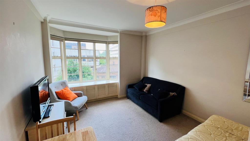 Vandon Court, 64 Petty France... Studio - £1,690 pcm (£390 pw)