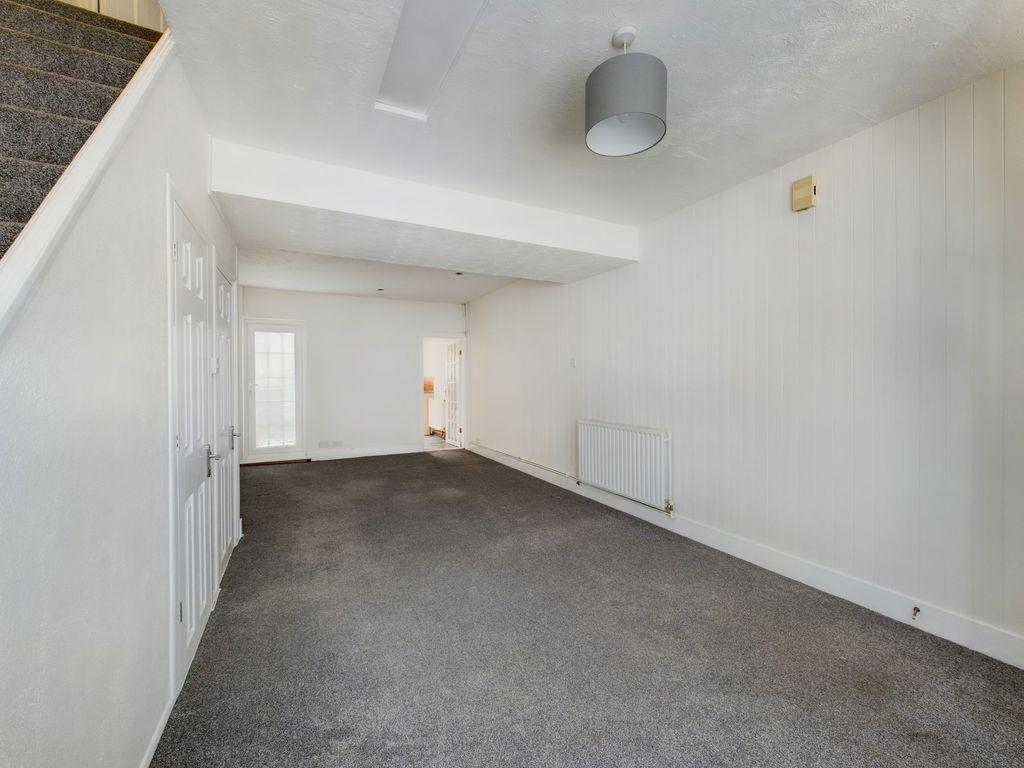 Corporation Road, Gillingham ME7 1RF 2 bed terraced house - £1,200 pcm ...