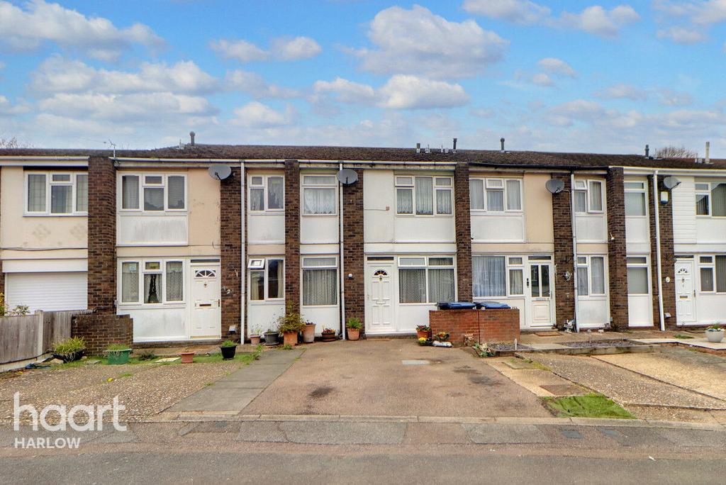 Peterswood, Harlow 3 bed terraced house for sale - £275,000