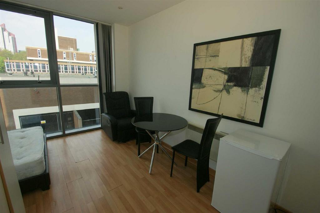 Citispace, Regent Street, Leeds Studio - £475 pcm (£110 pw)