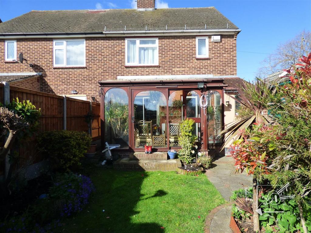 Betsham Road, Swanscombe 3 bed house - £350,000