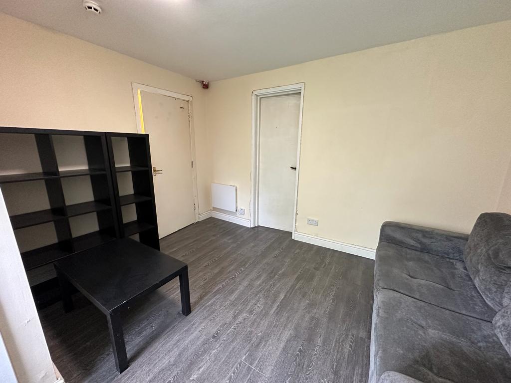 Daisy Bank Road, Victoria Park, Manchester, M14 5QP 1 bed apartment - £ ...