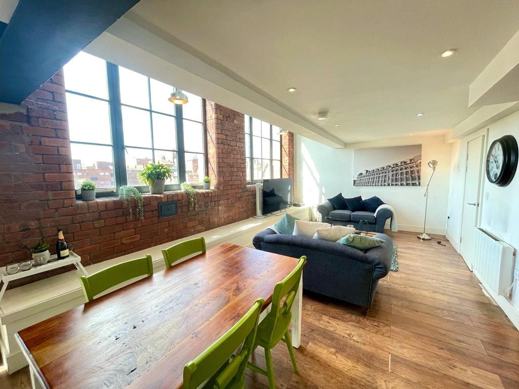 Crispin Lofts, Leeds, West Yorkshire, UK, LS2 2 bed flat - £1,250 pcm (£288 pw)