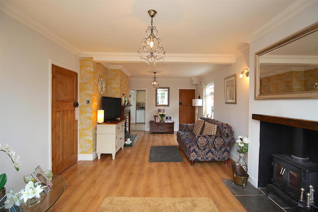 Markfield Road, Groby, LE6 2 bed bungalow - £275,000