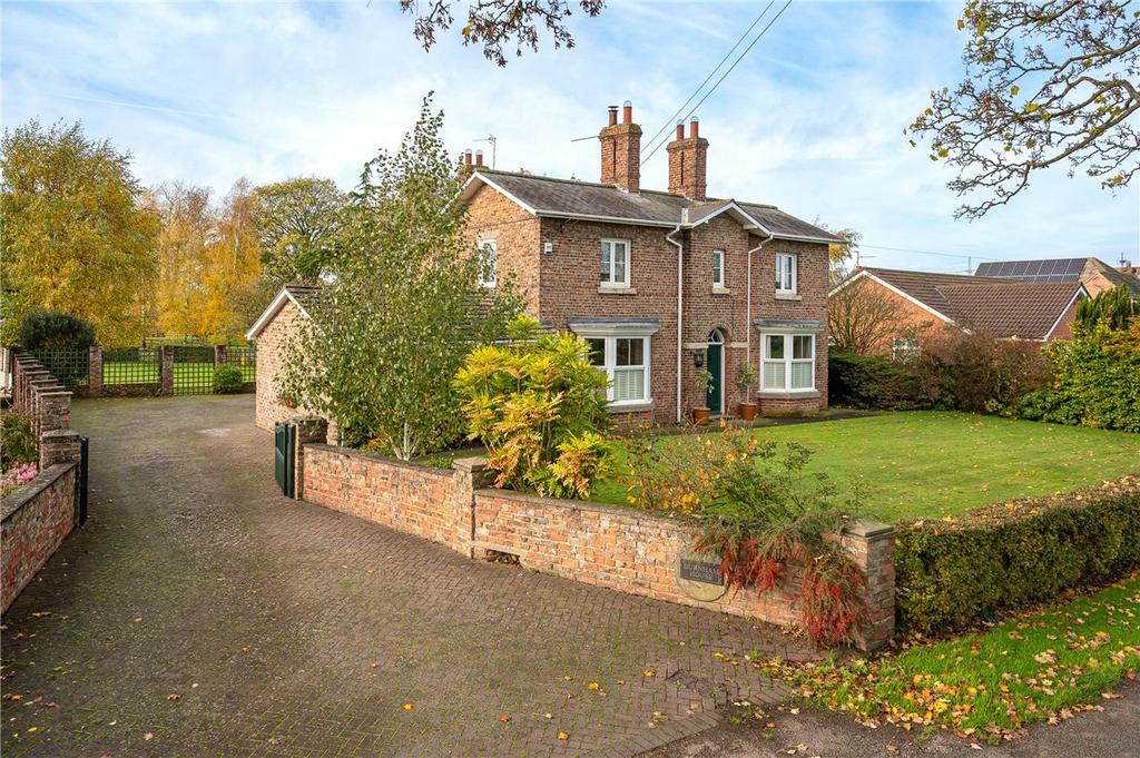 Sessay, Thirsk, North Yorkshire, YO7 4 bed detached house - £895,000