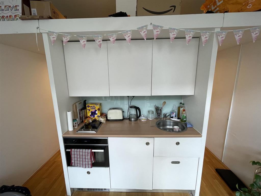 Abito, Greengate, Salford Studio - £115,000