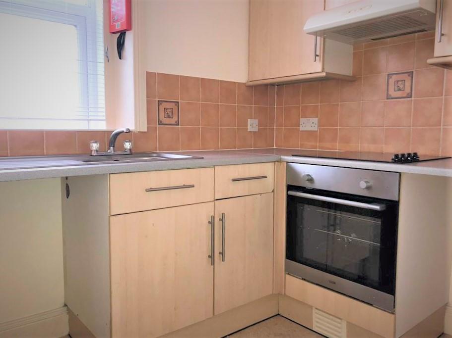 The Crescent, Boscombe 1 bed flat - £725 pcm (£167 pw)