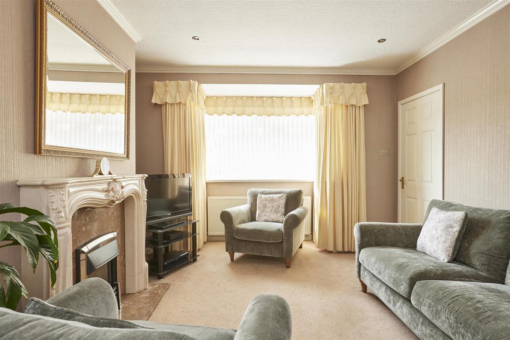 Rockland Crescent, Lidget Green, Bradford 3 bed semi-detached house for ...