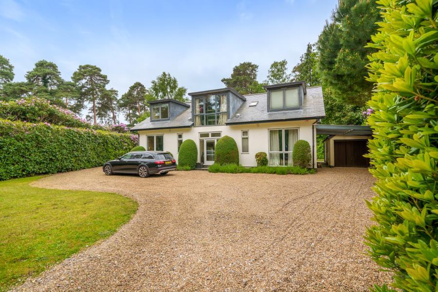Pinewood Road, Virginia Water GU25 4PY 5 bed detached house - £9,000 ...