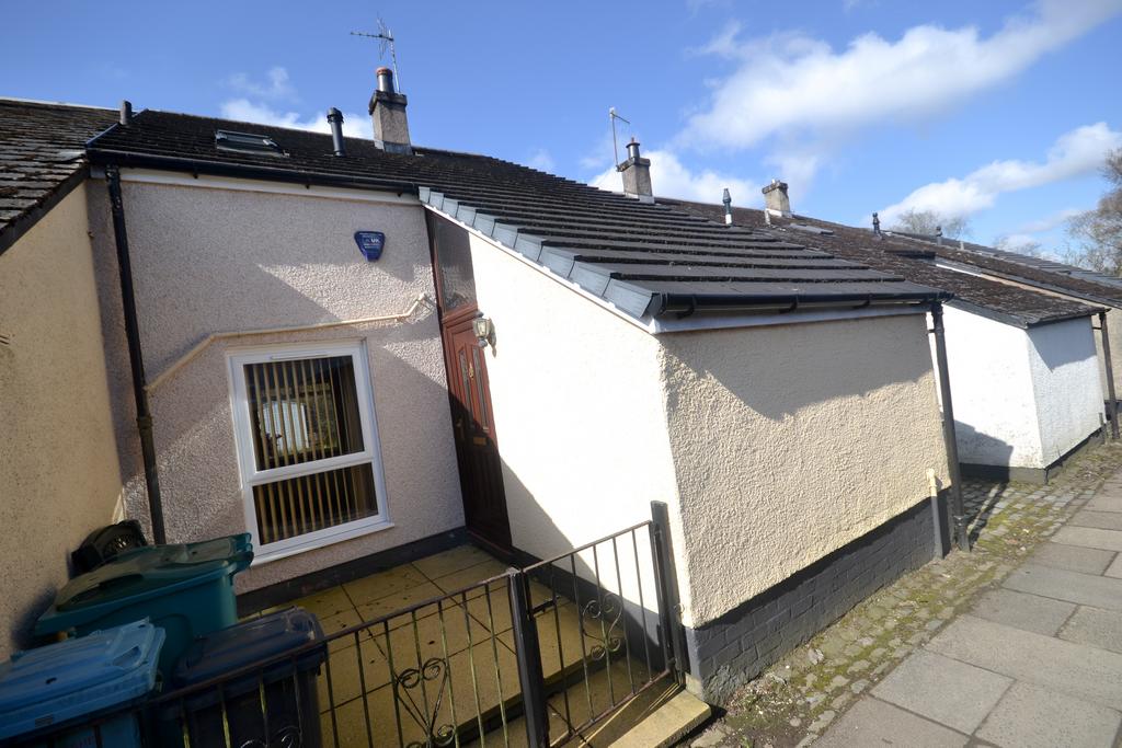 Darroch Way, Cumbernauld G67 2 bed terraced house - £105,000