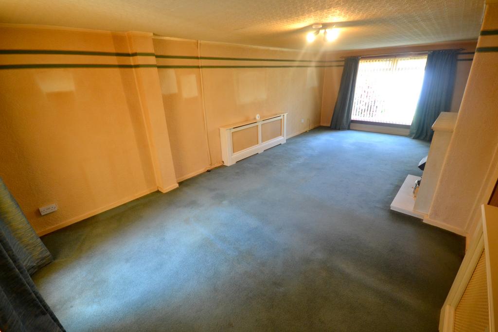 Darroch Way, Cumbernauld G67 2 bed terraced house - £105,000