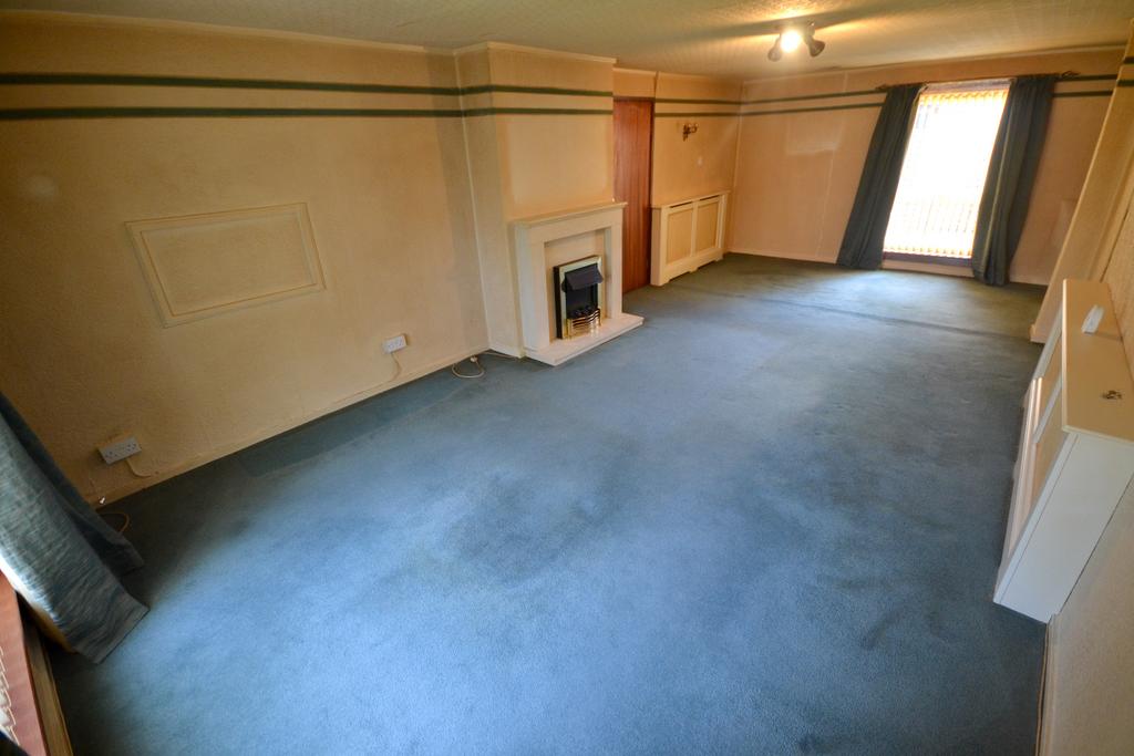 Darroch Way, Cumbernauld G67 2 bed terraced house - £105,000