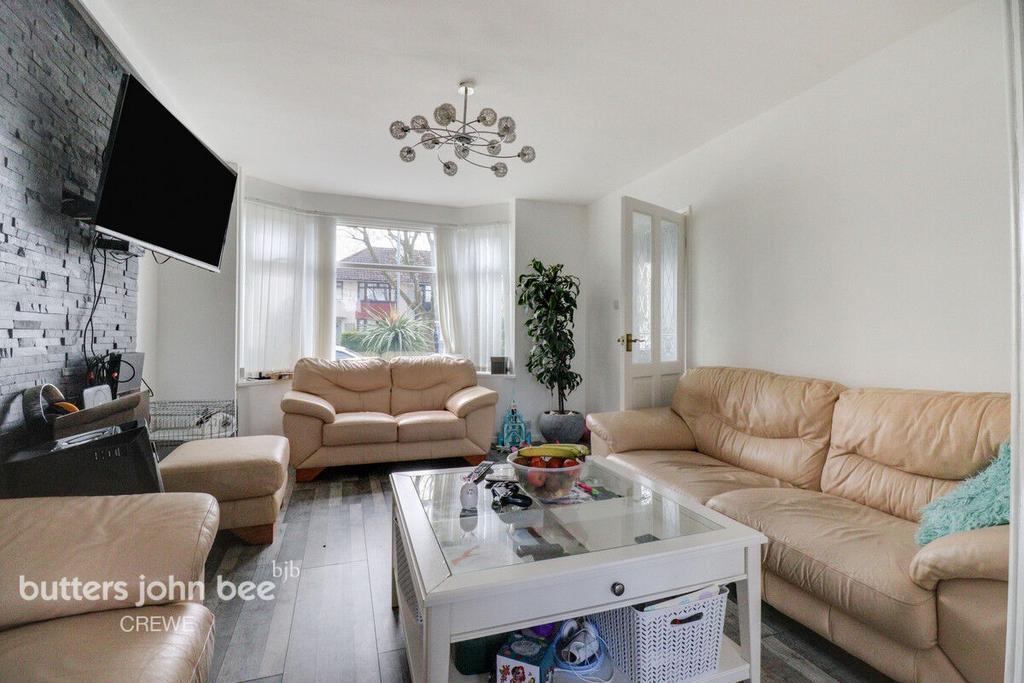 Plane Tree Drive, Crewe 3 bed semi-detached house - £160,000