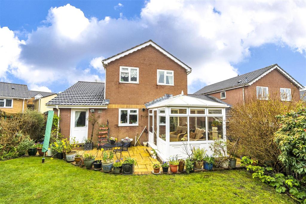 Hendre Owain, Sketty, Swansea 3 bed detached house - £320,000