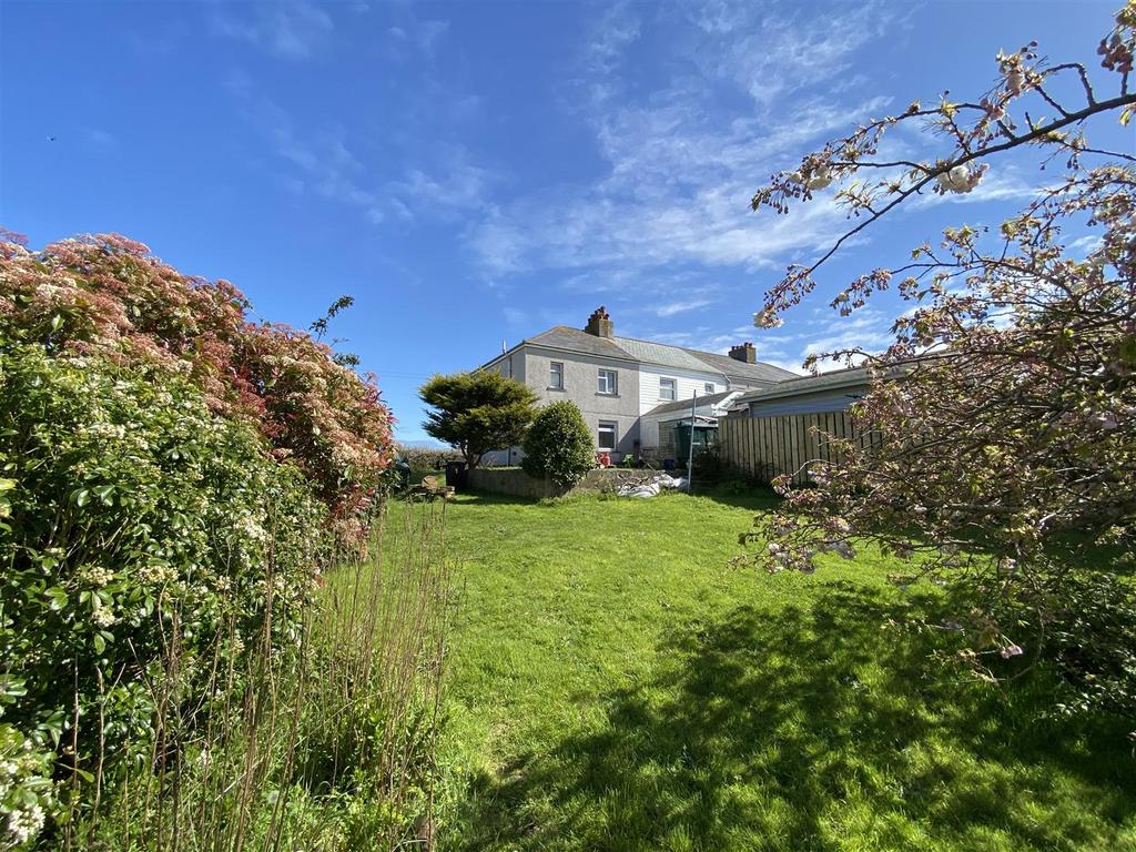 Tregassick Road, Portscatho 3 bed end of terrace house - £350,000