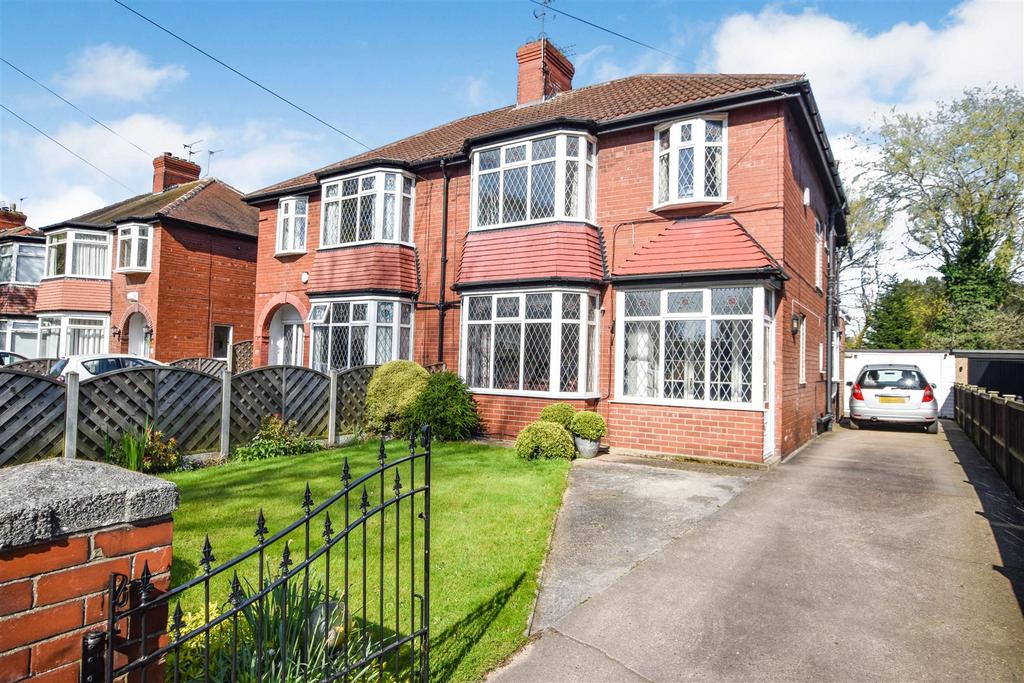 Wolfreton Lane, Willerby, Hull 3 bed semi-detached house - £350,000