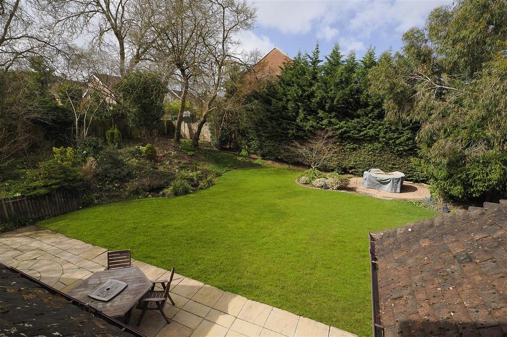 Dale House, Dale Court, Boxley Road, Walderslade 5 bed detached house ...