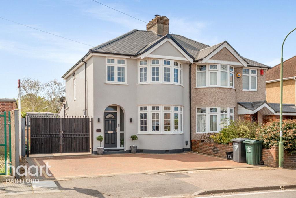 Chastilian Road Dartford 3 Bed Semi Detached House £525 000