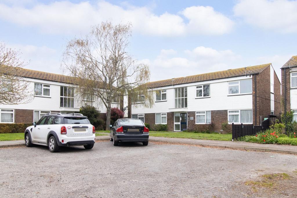 Linley Road, Broadstairs, CT10 1 bed flat - £150,000