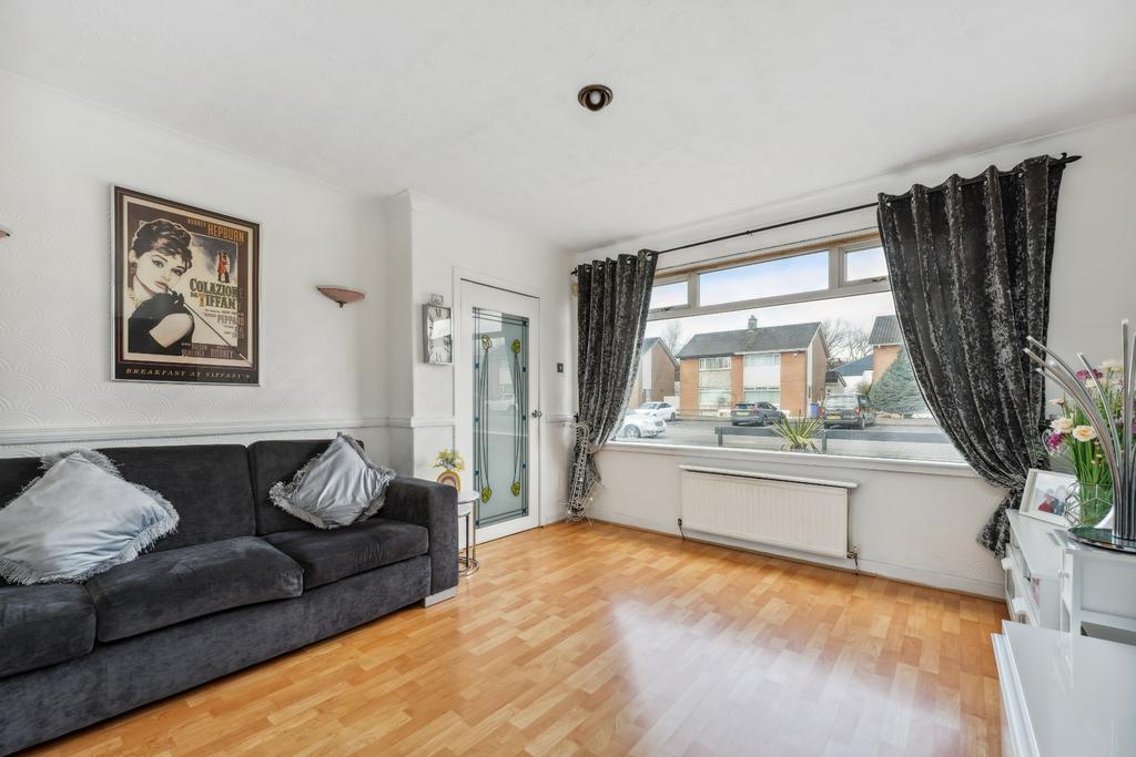 Fleurs Avenue, Dumbreck, Glasgow, G41... 2 bed semi-detached house - £ ...