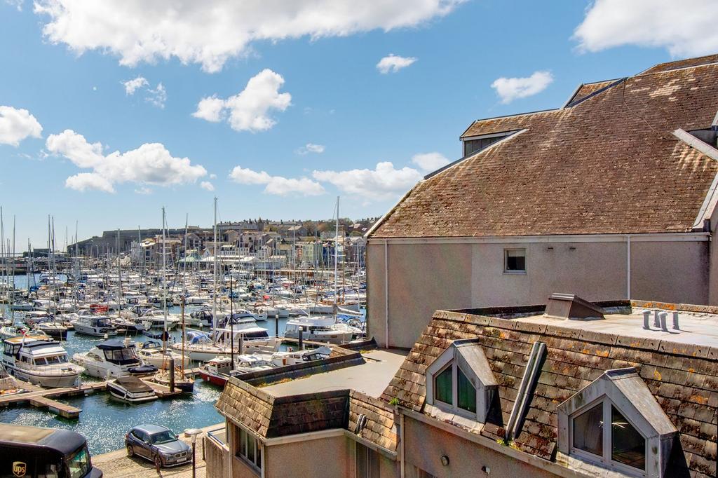 Pinnacle Quay, Sutton Harbour, Plymouth, PL4 0BJ 2 bed apartment for ...